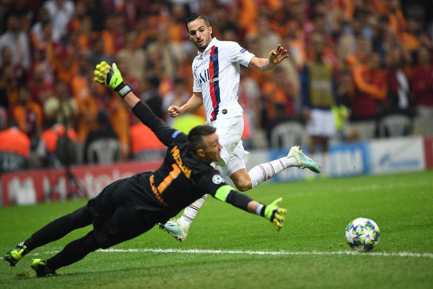 Match in Photos: Paris Victorious Over Galatasaray - PSG Talk