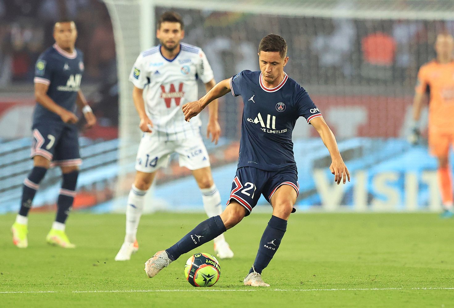 Herrera Makes A Pick on Who Is the 'Greatest' Player in PSG History