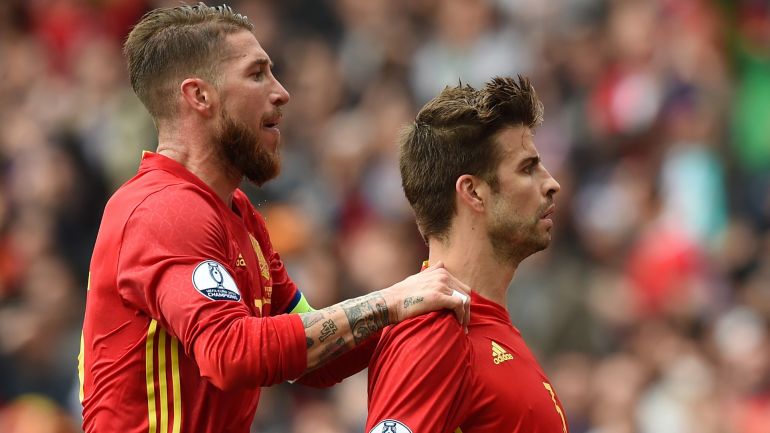 Sergio Ramos Reacts to Barcelona's Gerard Pique Retiring From Football