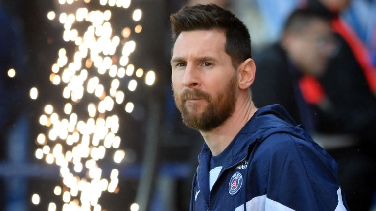 Barcelona Makes Bold Move with First Contract Offer to Messi Barcelona Makes Bold Move with First Contract Offer to Messi