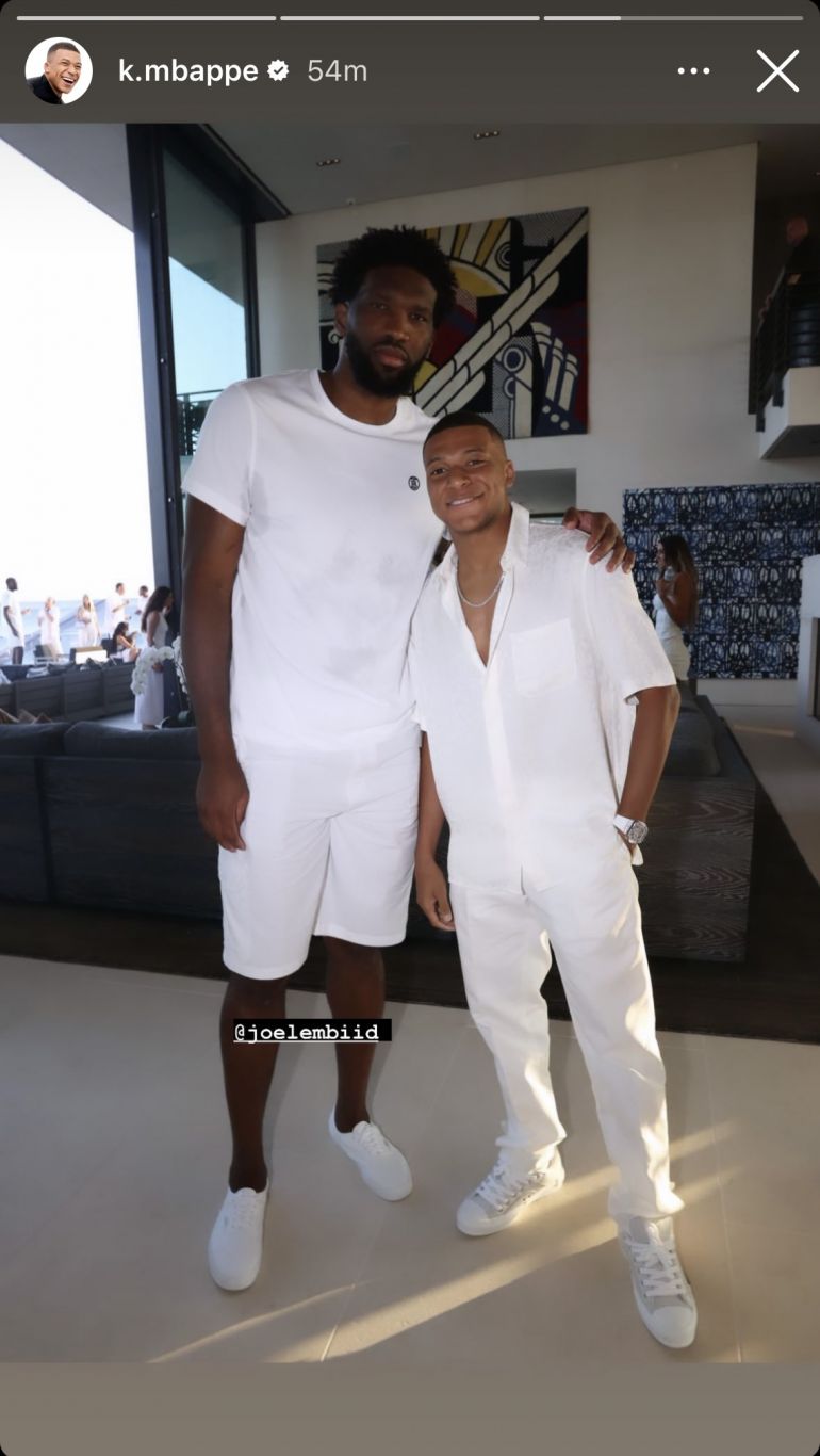 Mbappé Enjoys Star-Studded Vacation Amid PSG, Real Madrid Saga