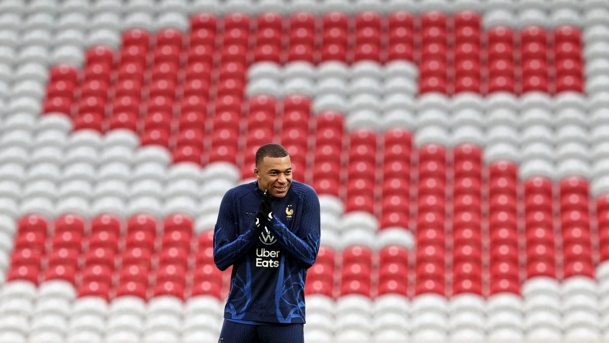 Watch Jaw-Dropping Mbappé Practice Goal and Epic Celebration