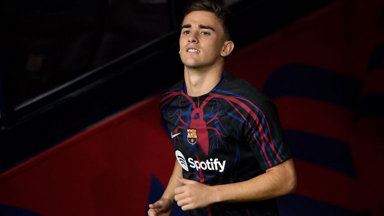 PSG Target Barcelona's 'Untouchable' Midfielder in Bid to Bolster Squad