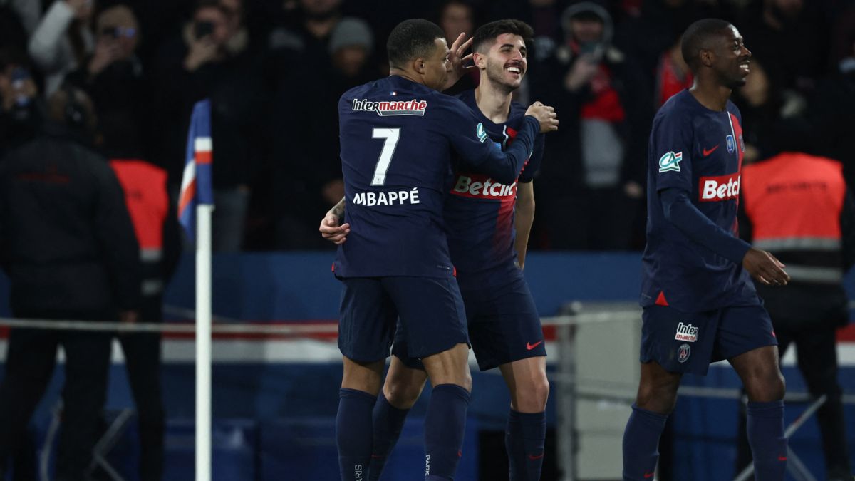 PSG Given Edge Over Barcelona in UCL, Says German Football Legend