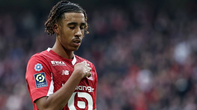 PSG Reluctant to Splash Cash on Man Utd's Yoro Without 'Guarantees'