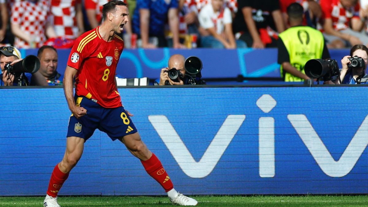 Pedri's Assist Earns Praise from Fabián Ruiz for Goal in Spain-Croatia