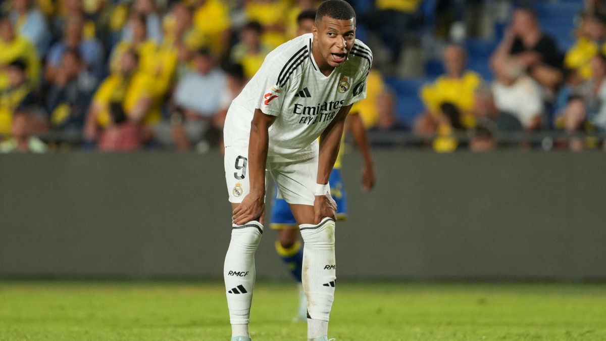 Real Madrid Star Criticized by Pundit for 'Mediocre' Performance in ...