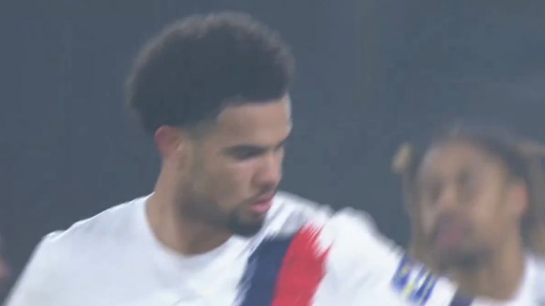 Video: Zaïre-Emery Scores Stunning Long-Range Goal Against Espaly