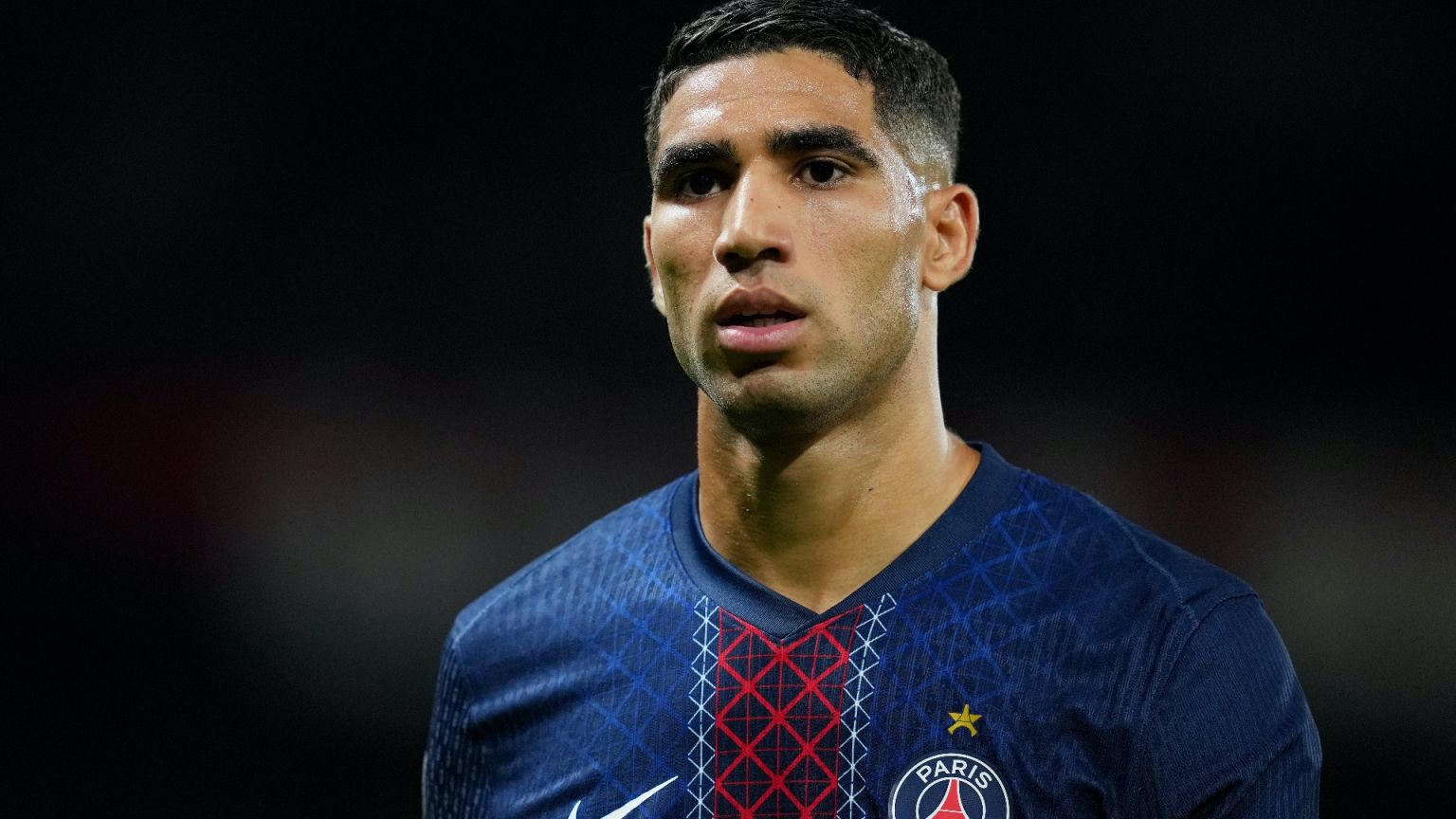 PSG's Achraf Hakimi Gets Strong Words After Luis Diaz Incident