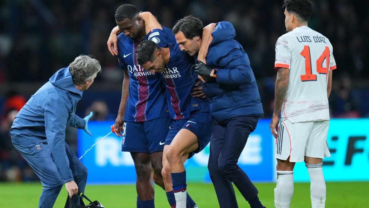 PSG's Achraf Hakimi Gets Strong Words After Luis Diaz Incident